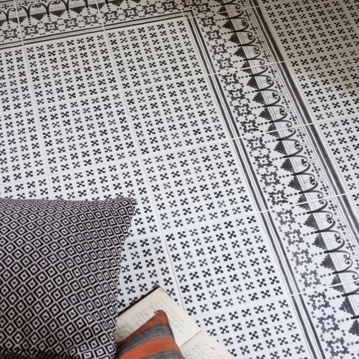 Casino Dealer Corner Tile from Hyperion Tiles